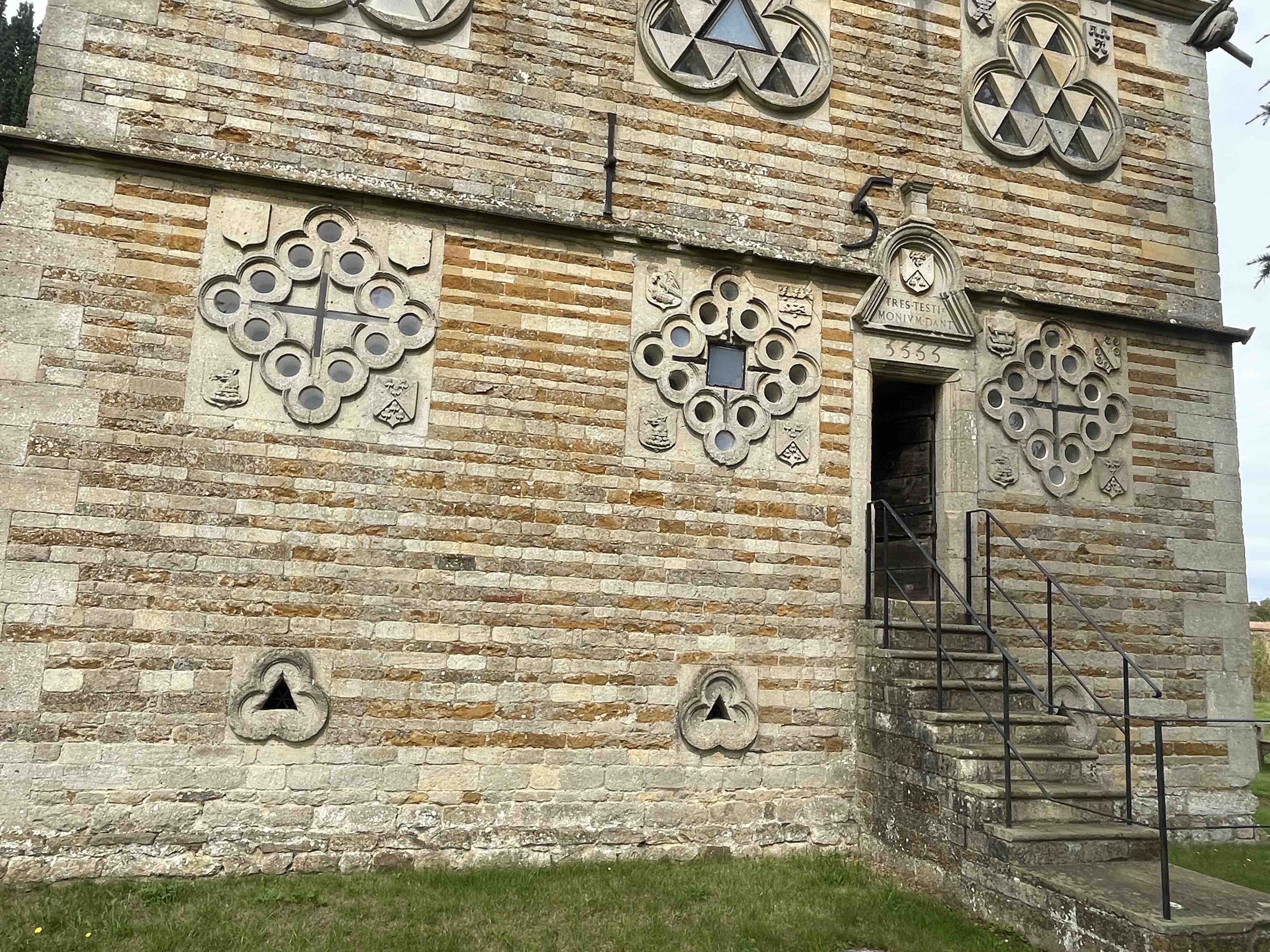 BLOG PAGE – The Triangular Lodge at Rushton: Faith in Stone ...