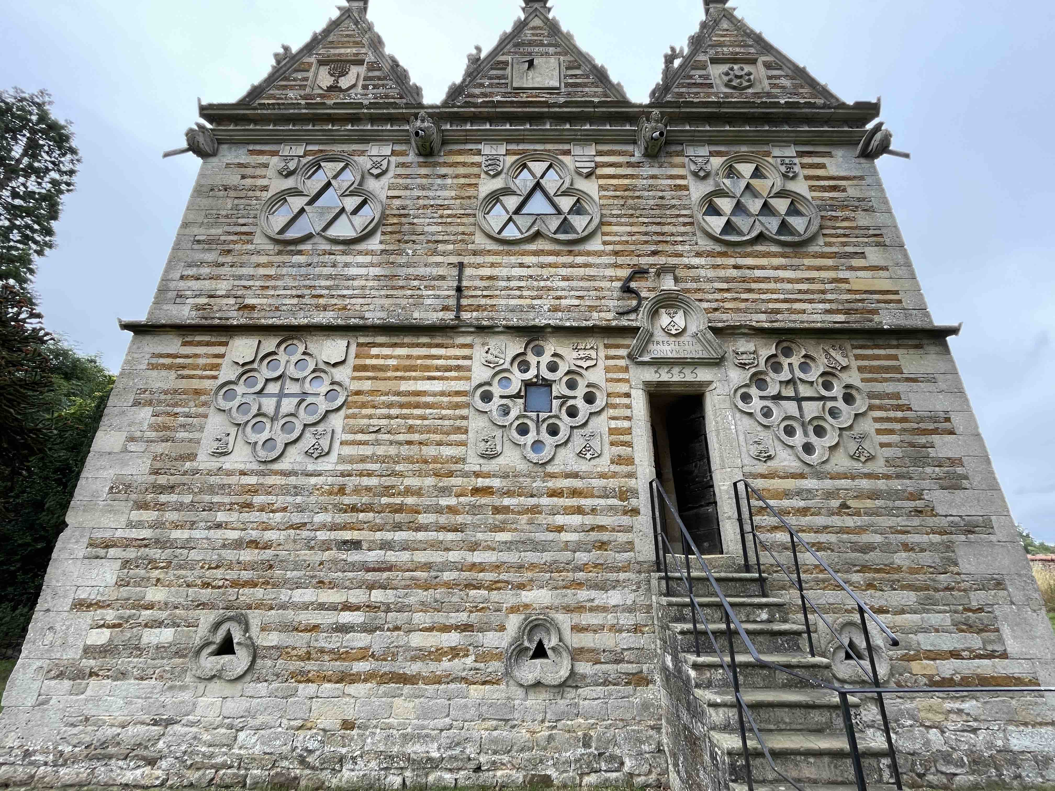 BLOG PAGE – The Triangular Lodge at Rushton: Faith in Stone ...